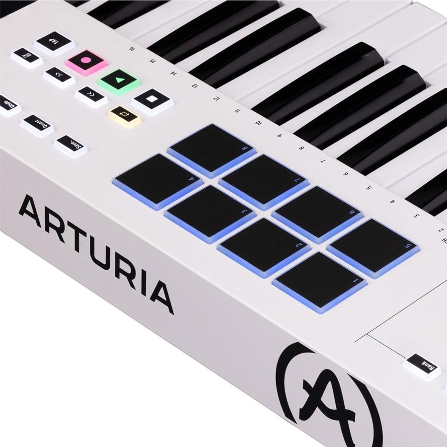 Arturia KeyLab Essential 61 MK3 White 61 Keys Midi Controller, White ...